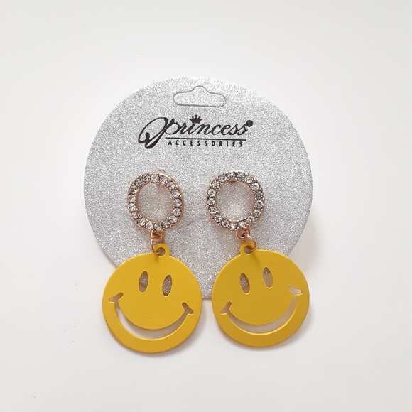 Princess Accessories | Jewelry | Princess Accessories Yellow Smiley ...